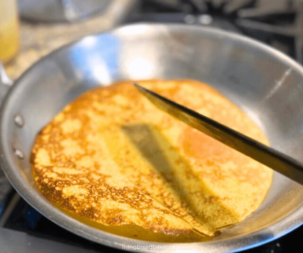 Easy Sourdough Discard Crepes Recipe (Ready in 10 Minutes) - Living ...
